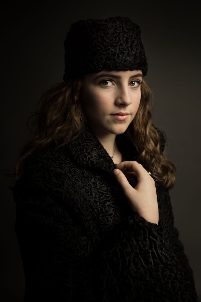 Mark Isarin - Portraits | LensCulture