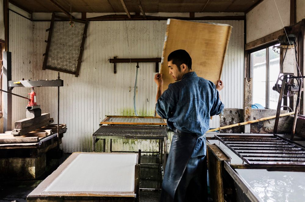 Lars Rebers - Japanese paper | LensCulture