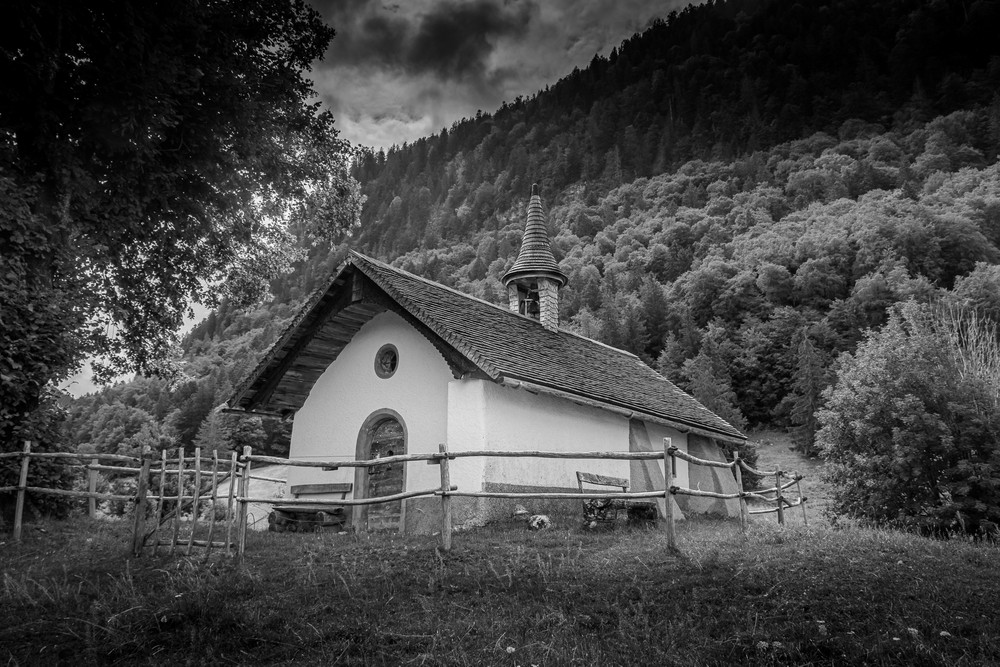 Emmanuel Egger - Rural chapels in the district of Gruyères (Switzerland ...