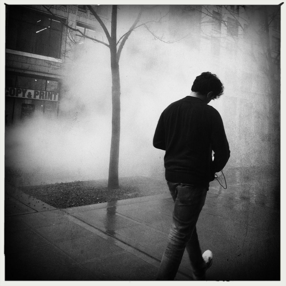 Lee Atwell - Mobile Street Photography 2 | LensCulture