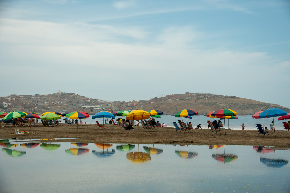 Leonardo Castro Pozo - Beaches of Huacho Perú | LensCulture