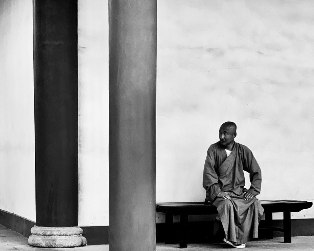 Jason Cheng Chen Guan - Monk | LensCulture