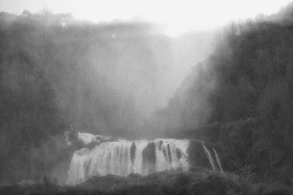 Andrea Belloni - Waterfalls | LensCulture