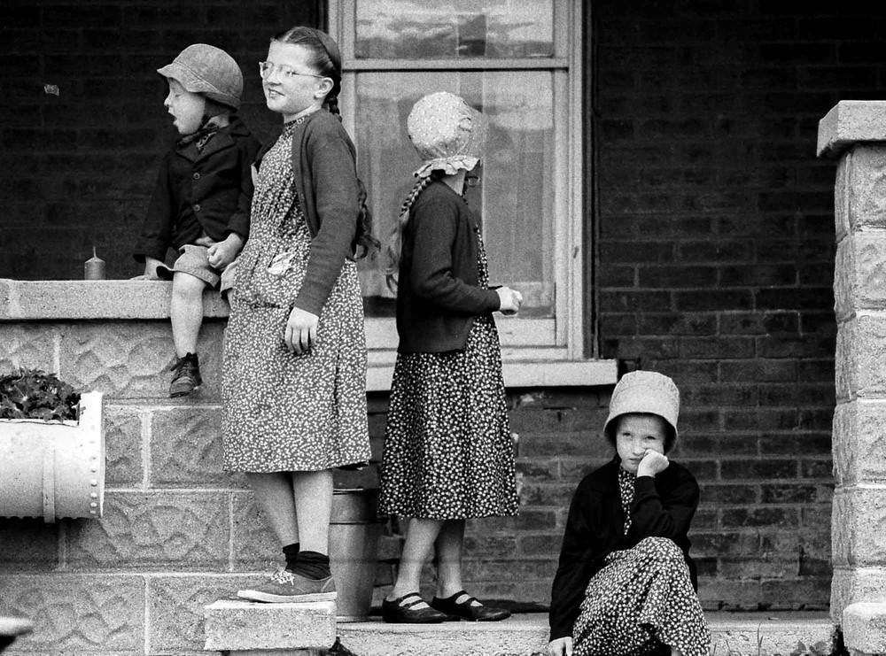 Brian Kipp - The Auction | LensCulture