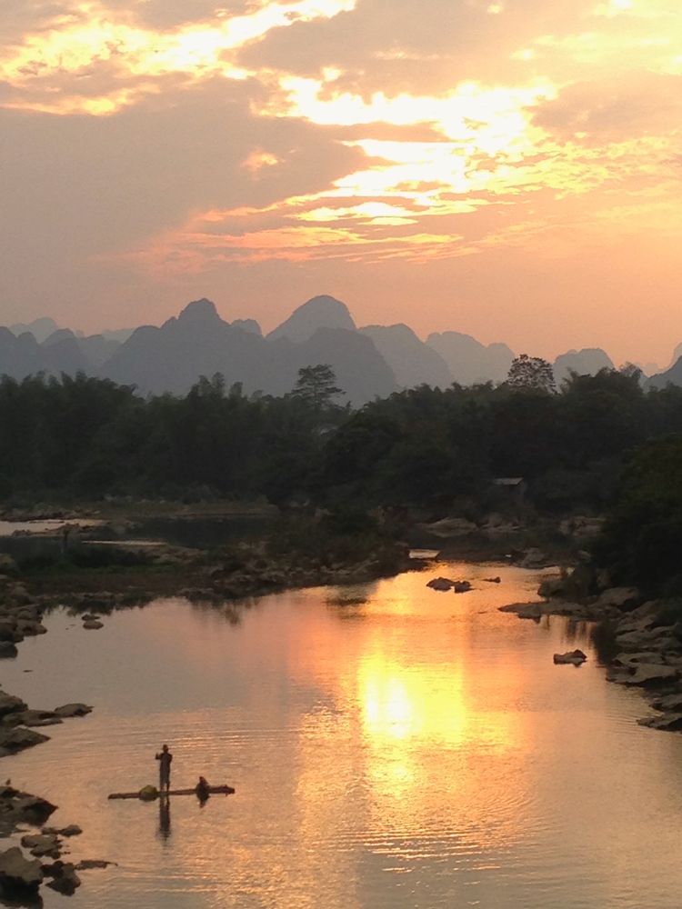 Chun Zhou - The beautiful moment in the world | LensCulture