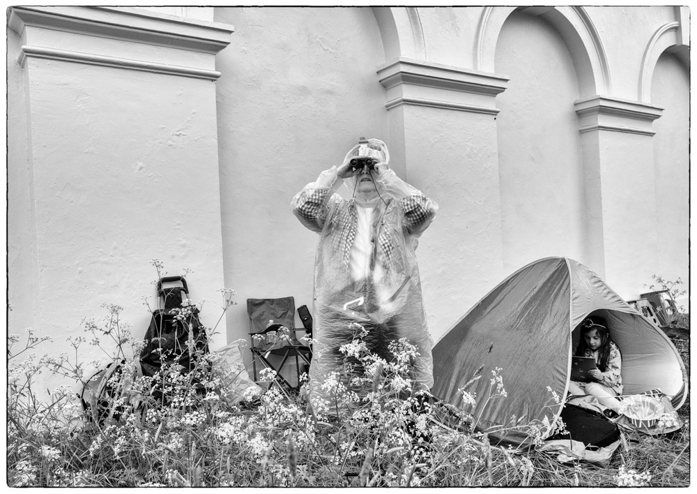 Dominic Old - Coronation Day | LensCulture