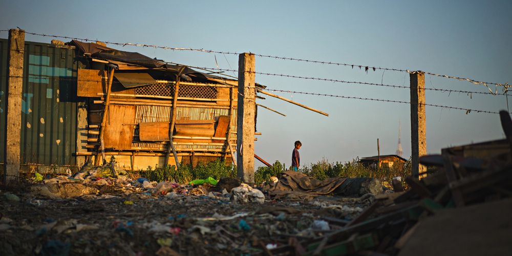 115 Tondo Manila - Living in Poverty - LensCulture