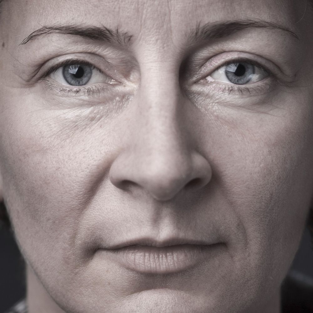 Portrait-Fotografie Ronald D. Vogel - Can't get closer | LensCulture