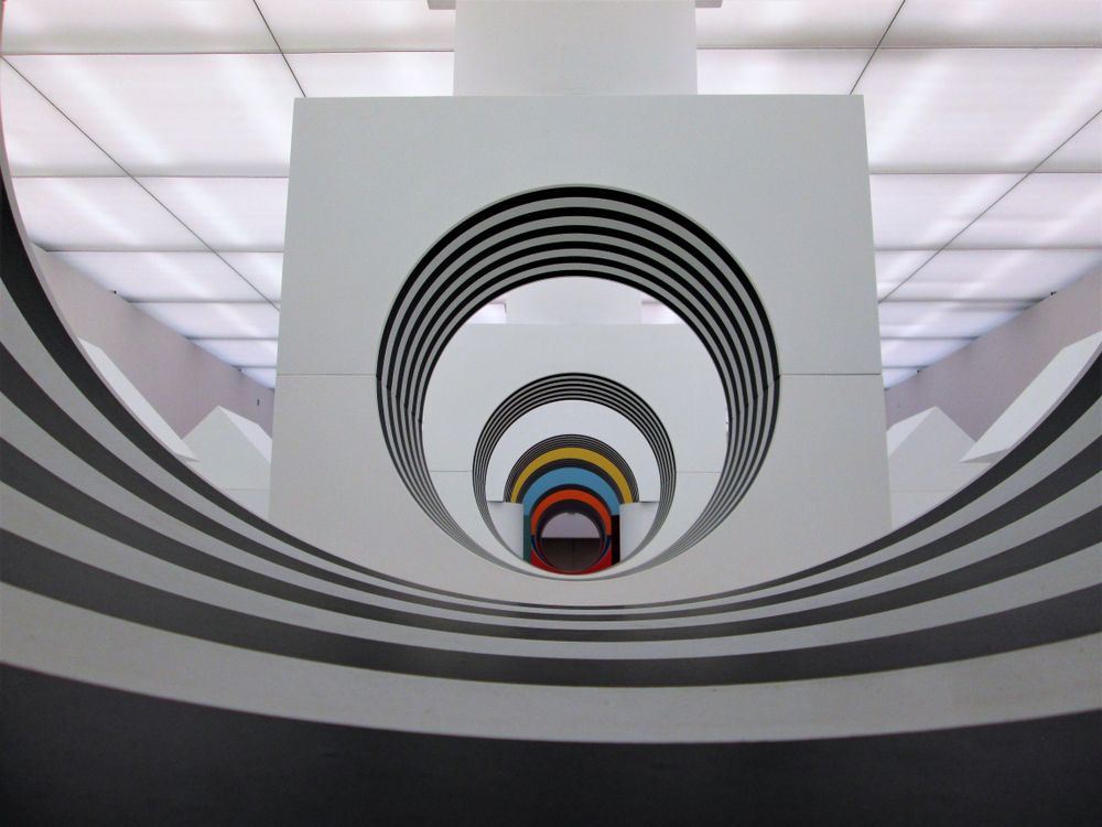 Daniel Teafoe - DANIEL BUREN - THE MUSEO MADRE NAPOLI - 2015 | LensCulture