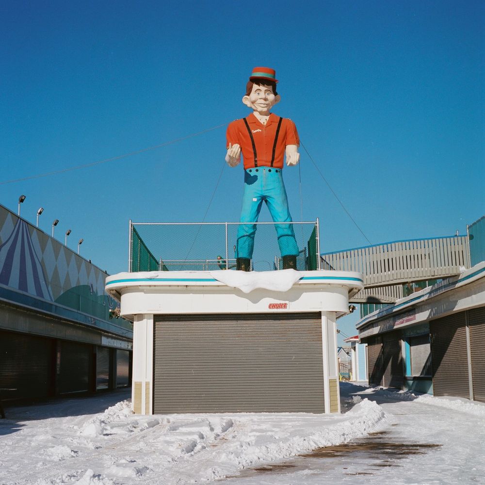 Cliff Cooper - Off Peak | LensCulture