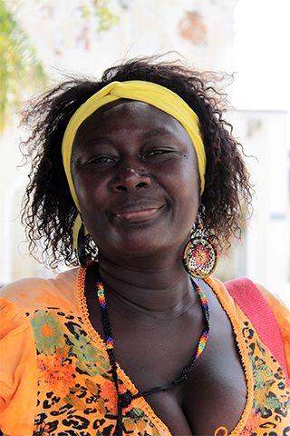 Regina Rocha Pitta - Looks | LensCulture