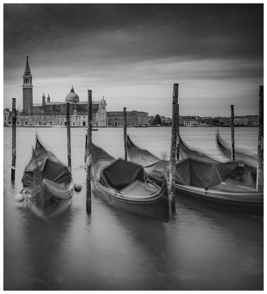 Liz Barker - Untitled | LensCulture