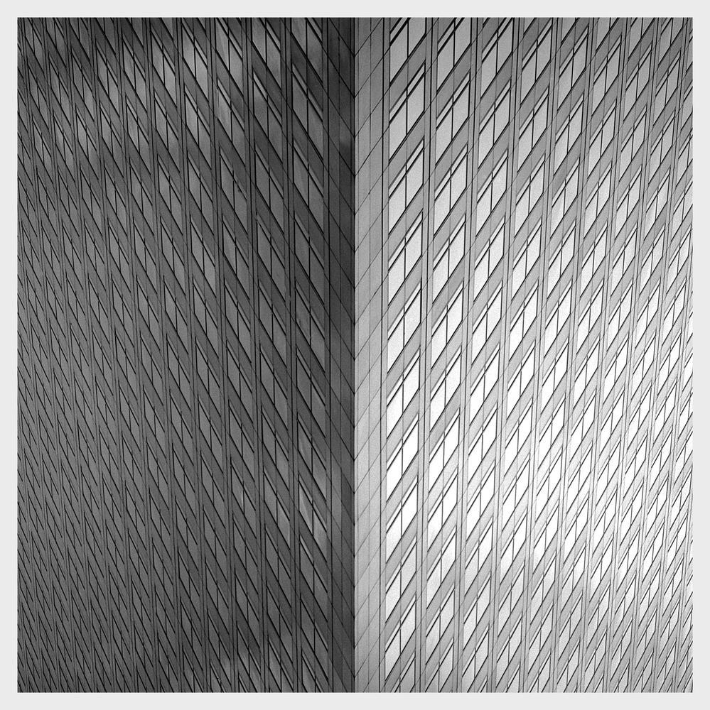 Jared Varava - That Baffling Grid | LensCulture