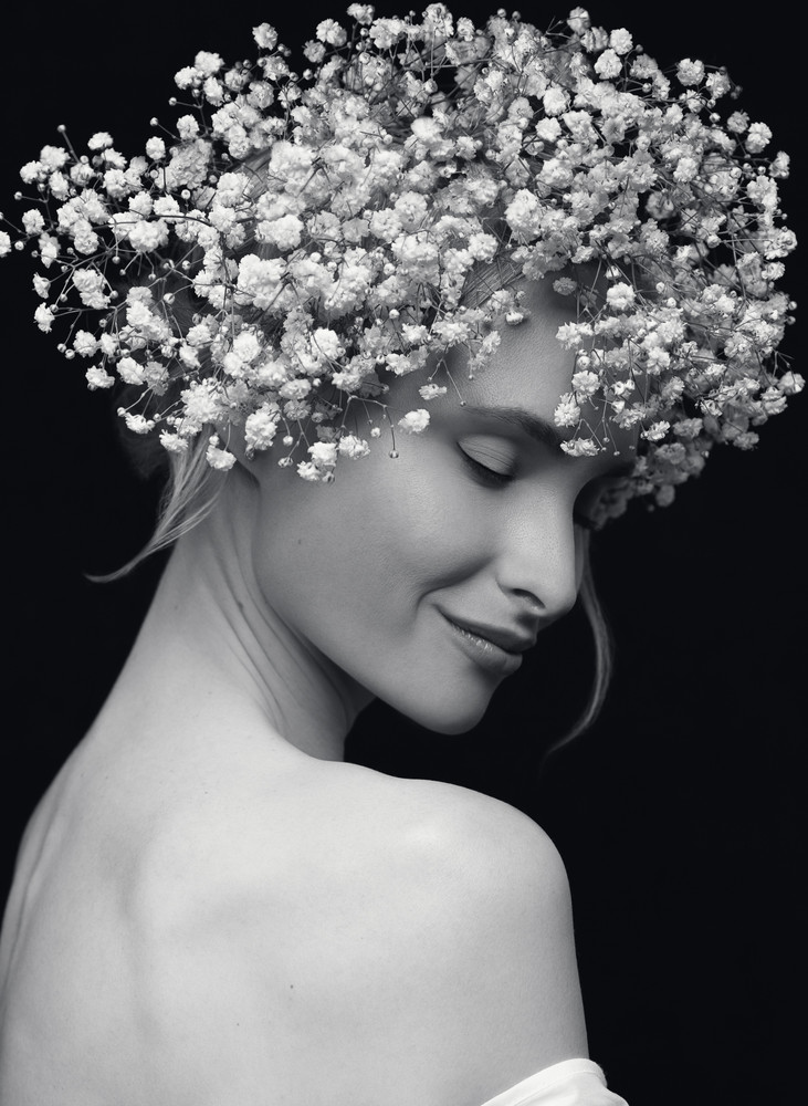 Yelyzaveta Lebedieva - Women's intimate portraits | LensCulture