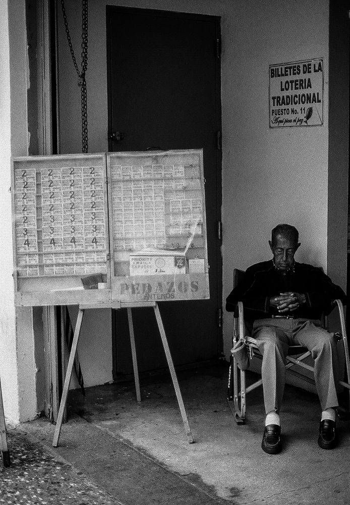 Giovanny Colón Medina - Streets of Puerto Rico | LensCulture