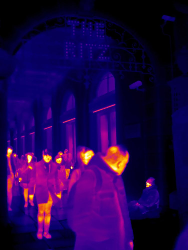 Grey Hutton - Traces of Warmth | LensCulture