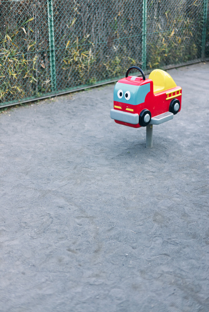 Toto Tvalavadze - Catch-32 | LensCulture