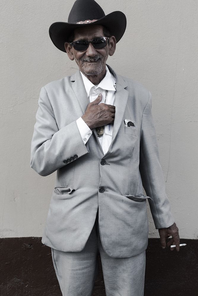 Seth Adrián - Un sol así | LensCulture