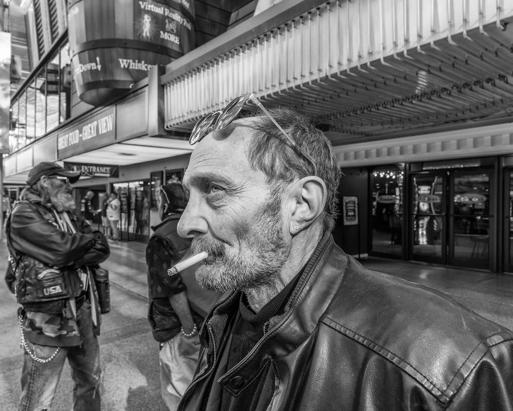 Gerald Welch - The Ghosts of Las Vegas | LensCulture