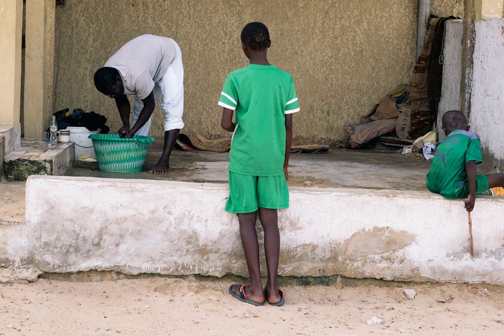 Adrian Morris - Scenes from Dakar | LensCulture