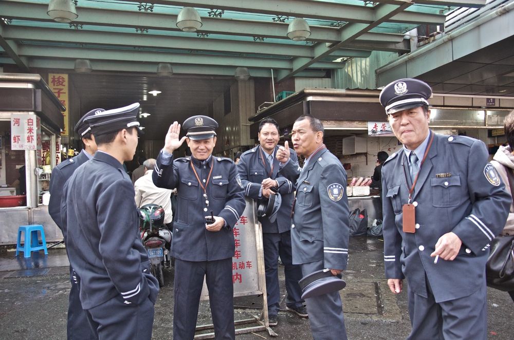 Anita Gratzer - Shanghai Portraits | LensCulture