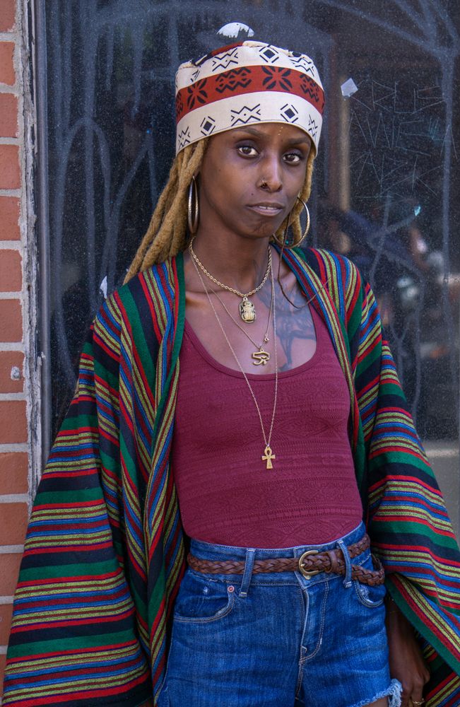 Victoria Vasile - Submission - Portrait Awards 2020 | LensCulture
