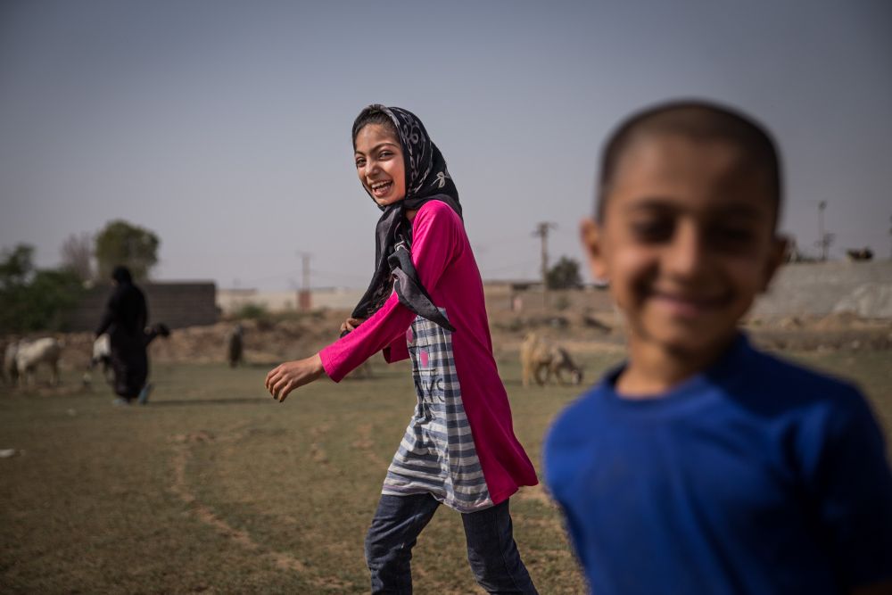 Hossein Mersadi - Land of oil | LensCulture