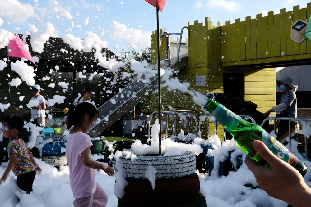 Yue Qiu - Daydream | LensCulture