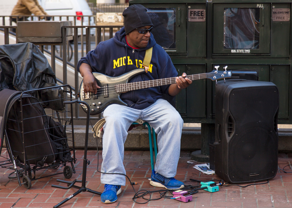 Stuart Spinks - Living in The City | LensCulture