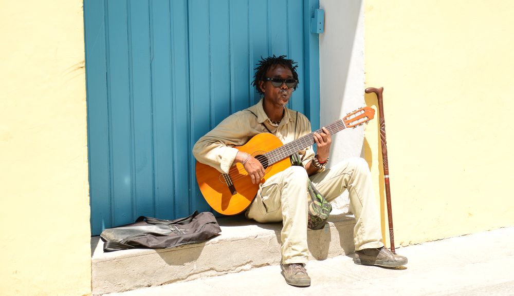 jason Gotlib - Life on the Streets of Havana and Trinidad | LensCulture