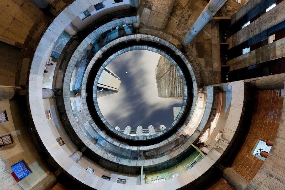Constructing Worlds: Photography and Architecture in the Modern Age ...