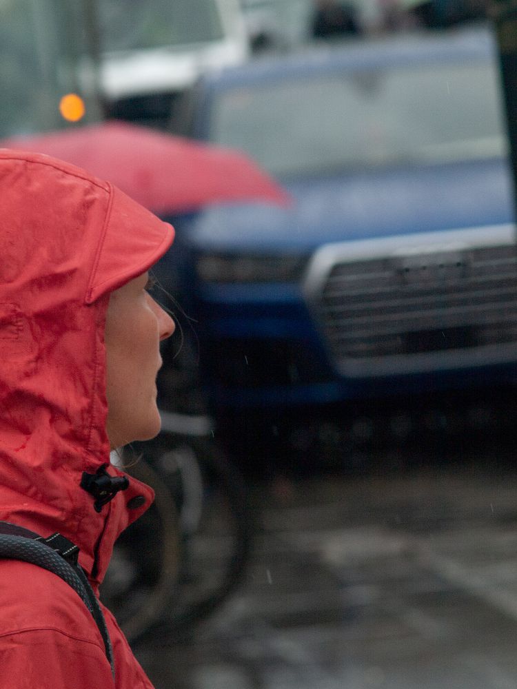 Edward Draper - "Faces and Colour in the Rain" | LensCulture