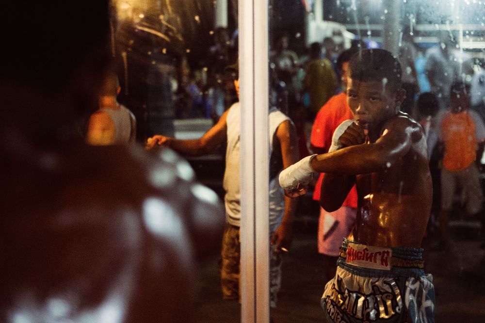 Oliver Astrologo - Child Fighters | LensCulture