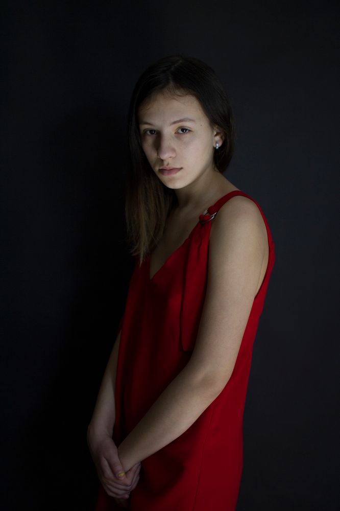 Lea Kálazi - Blending in | LensCulture