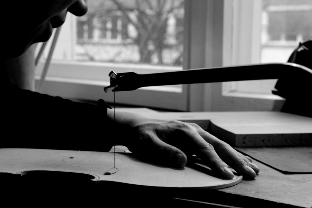 Martin Deeley - Making a Violin | LensCulture