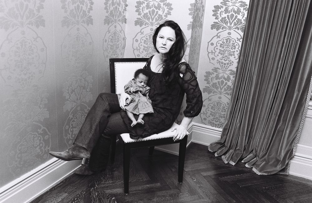 Beth Caron - Temporary Mother | LensCulture