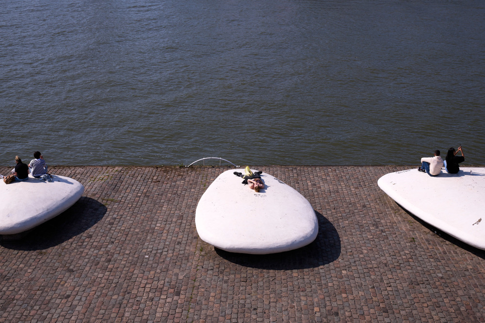 Jarjan Fisher - Sunny Scenes | LensCulture