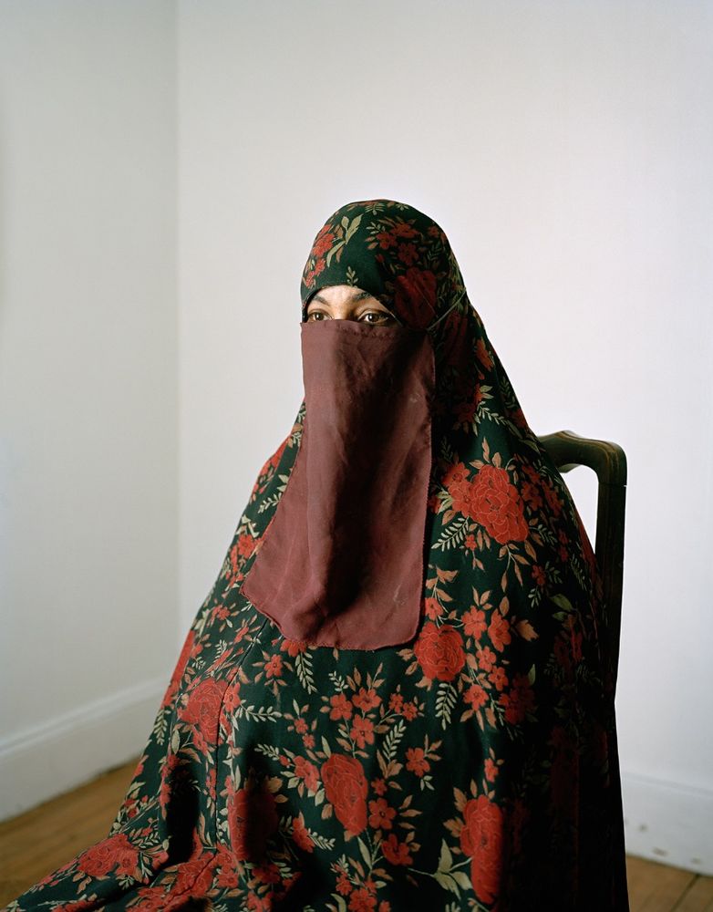 Claire Beckett - The Converts | LensCulture