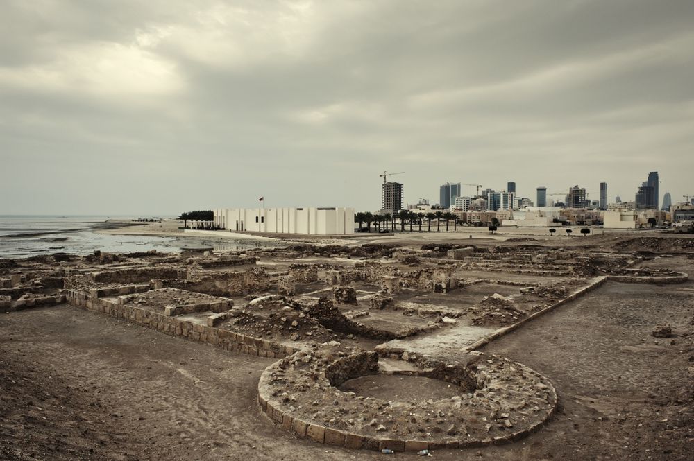 Andrew Shaylor - Bahrain Landscapes | LensCulture