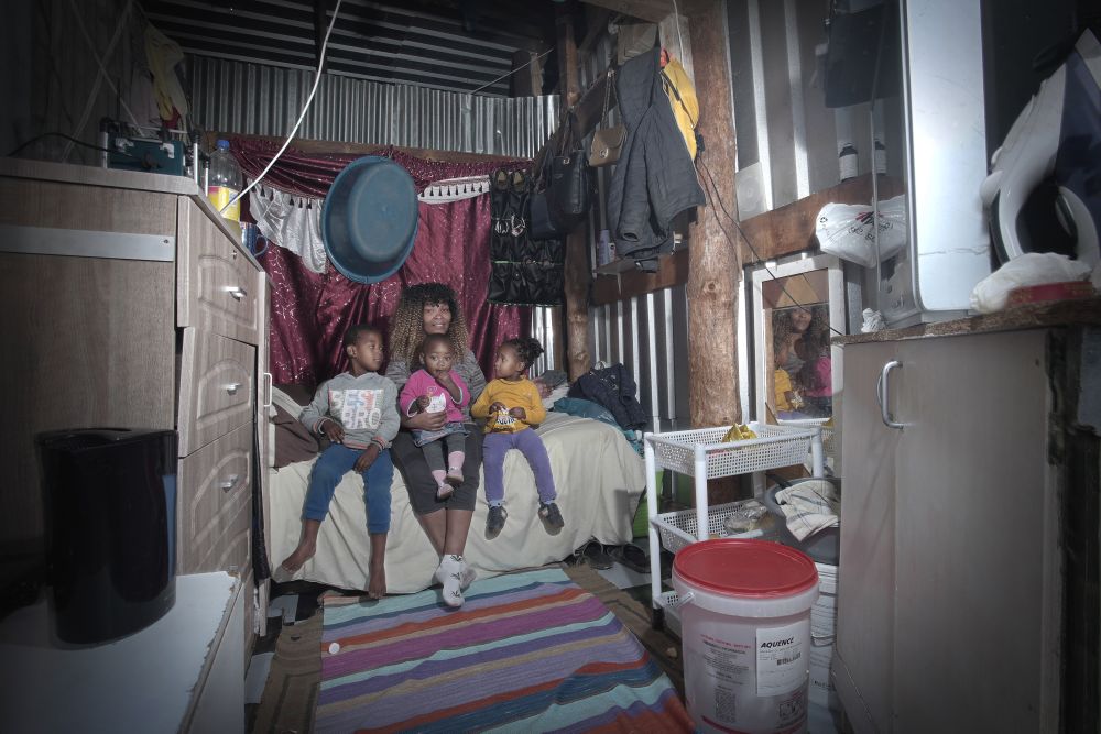 Scott Brindle - SHOSHOLOZA | LensCulture