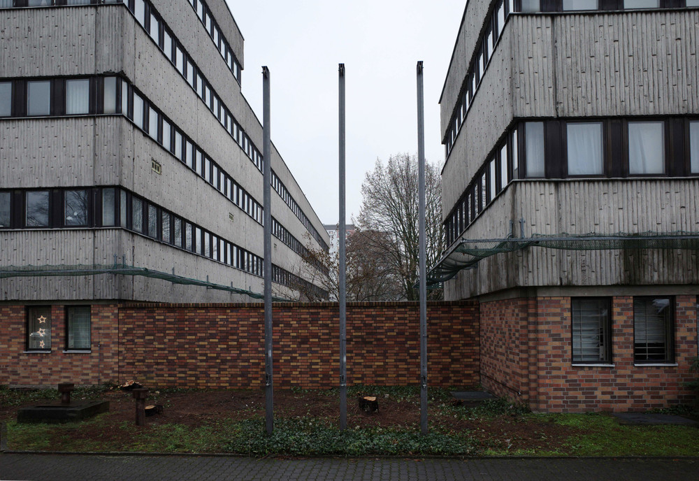 Alexander Mouton - Lost Futures-Reconsidering East Germany's Utopic ...