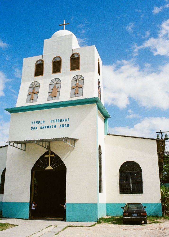 Nathan Agustin - A Trip. For Mourning and Renewal | LensCulture