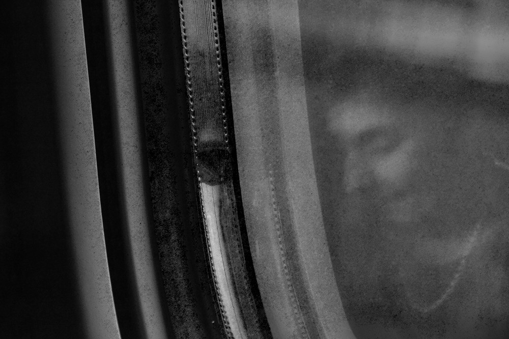 Cecilia Milza Mirror - OVERLAPS | LensCulture