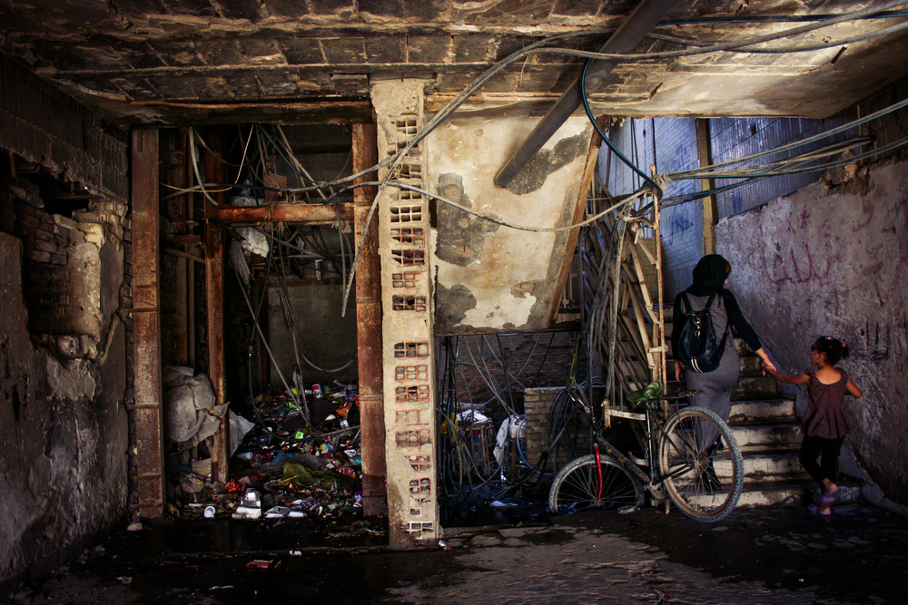 Faranak Rezaei - Live in ruins | LensCulture