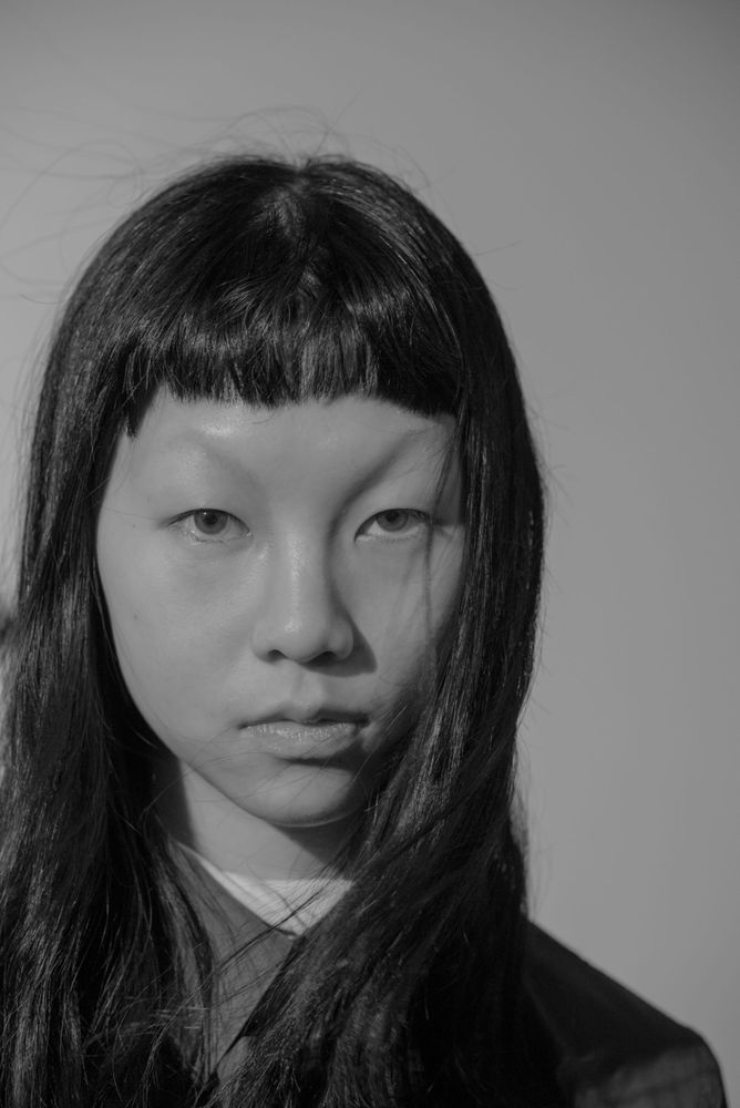 Lingrui Feng - Looming Face | LensCulture