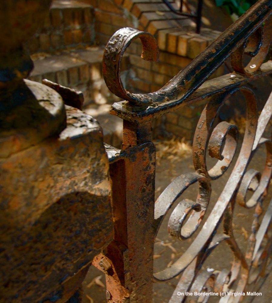 Virginia Mallon - On the Borderline | LensCulture