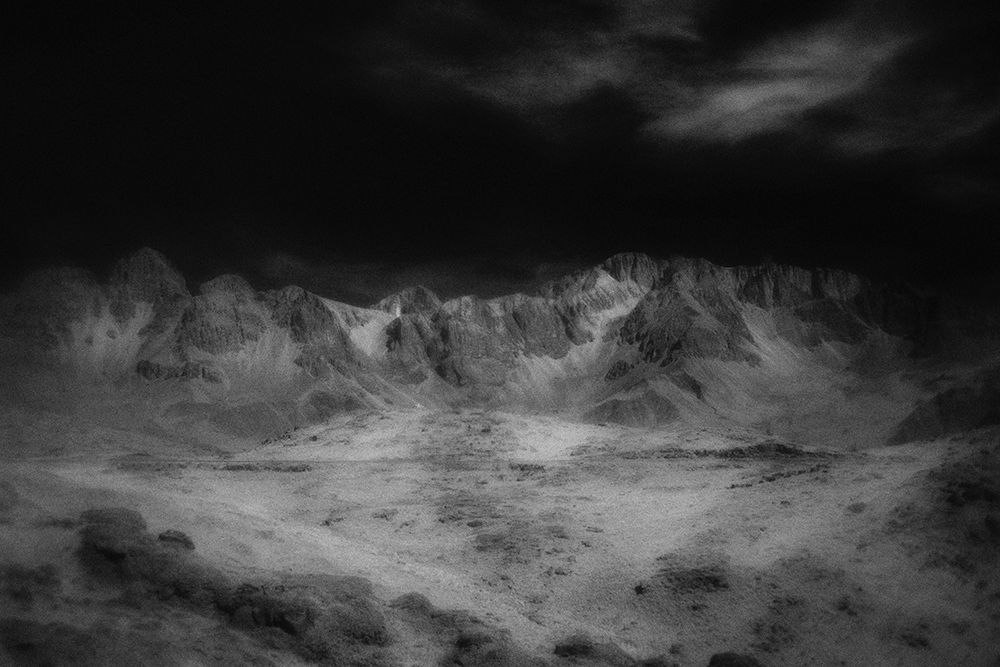 Andrea Belloni - SOULS, MONADS AND EYES OF OTHER WORLDS | LensCulture