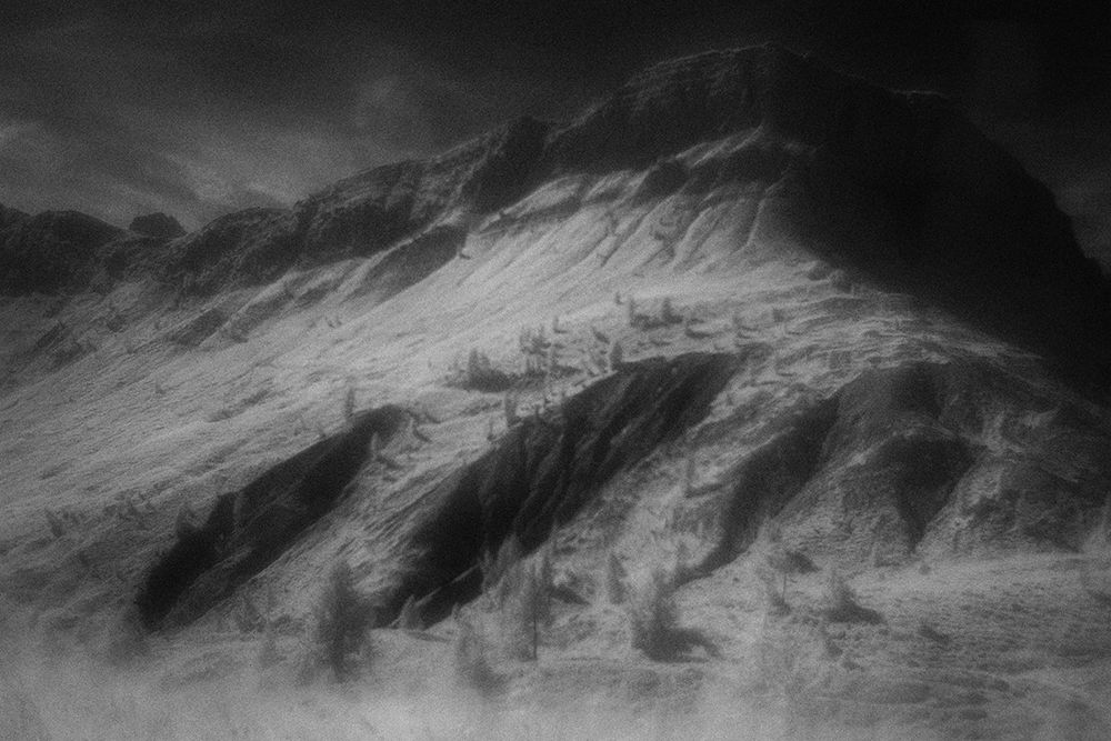 Andrea Belloni - SOULS, MONADS AND EYES OF OTHER WORLDS | LensCulture