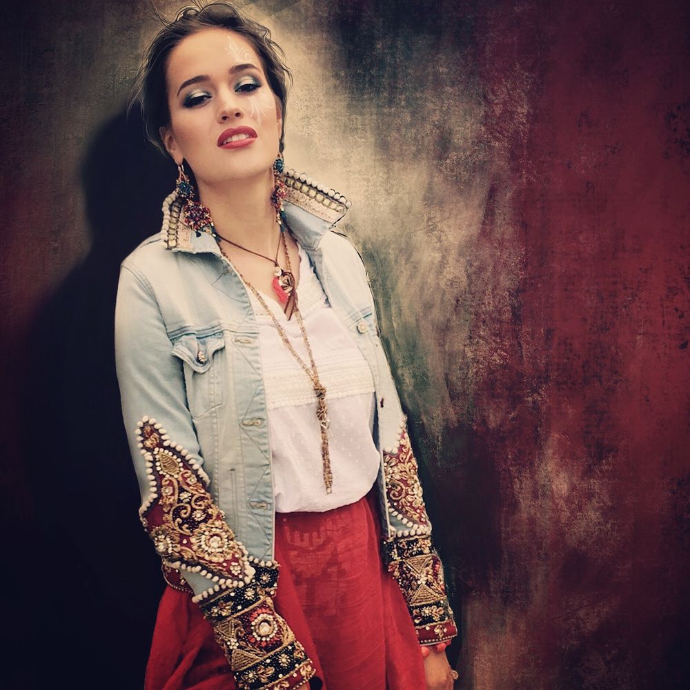 Lucia Maria DeDea - Untitled | LensCulture