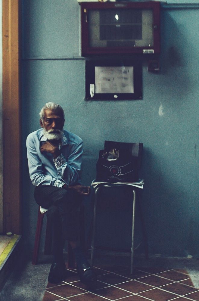 Raphael Too - portrait photography in session | LensCulture